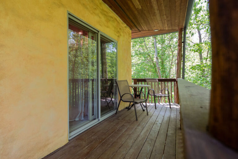 Makanda Inn - Southern IL - Lodging Shawnee National Forest + Wine Trail